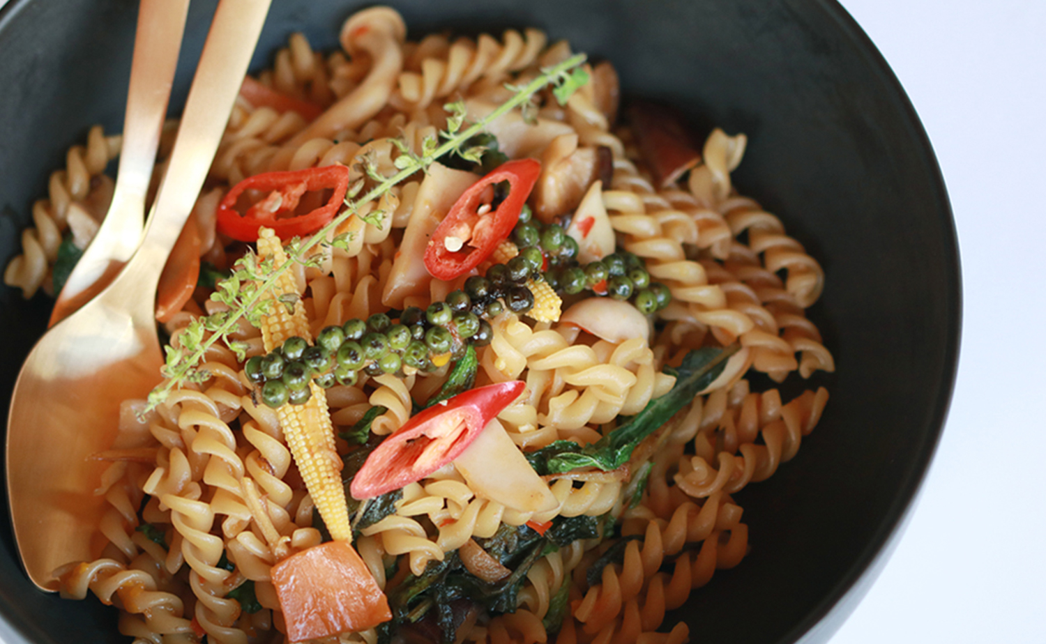 Vegetarian Pad Char Pasta (พาสต้าผัดฉ่ามังสวิรัติ)