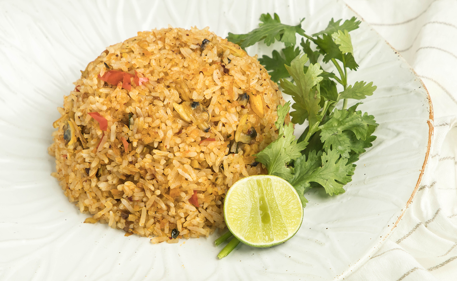 Tom Yum Clam Fried Rice (ข้าวผัดต้มยำหอยลาย)