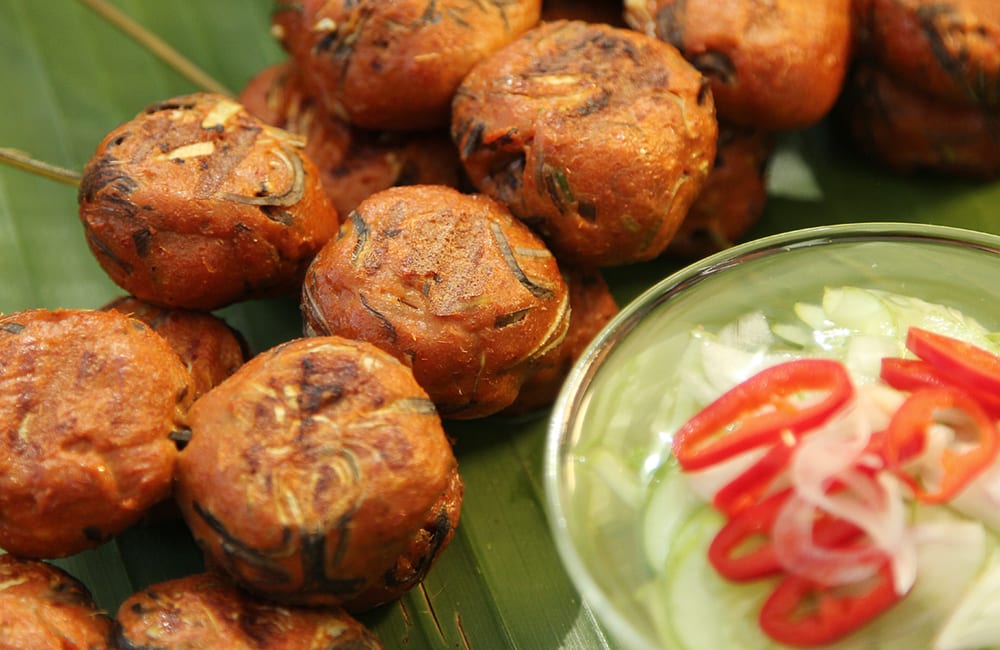 Grilled Curried Fish Cake (จับไม้)
