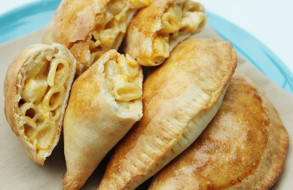 Mac’n Cheese Pocket (มักกะโรนีแอนด์ชีสพ็อกเก็ต)