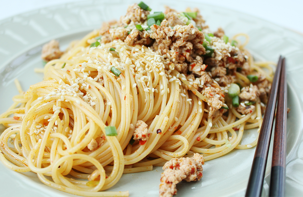 Sichuan-Styled Spaghettini (เส้นสปาเก็ตตินีผัดเสฉวน)