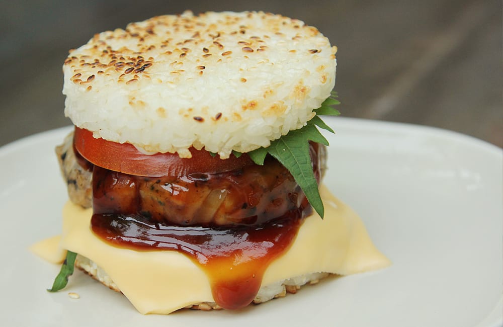 Teriyaki Pork Rice Burgers (เบอร์เกอร์ข้าวหมูเทริยากิ)