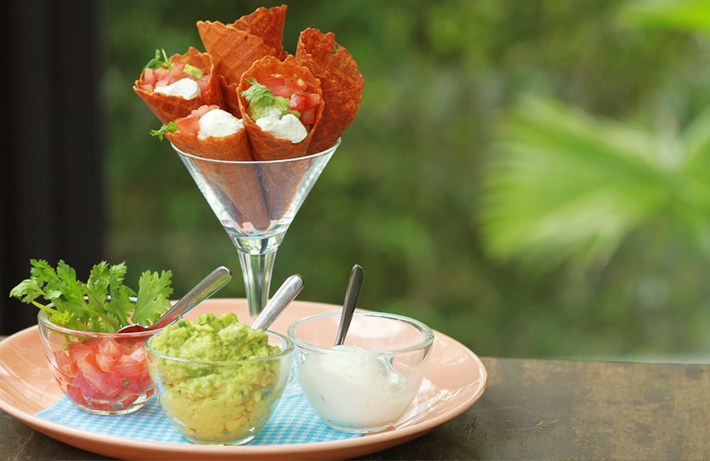 Guacamole in Tomato Cone (กัวคาโมเล่ในโคนมะเขือเทศ)
