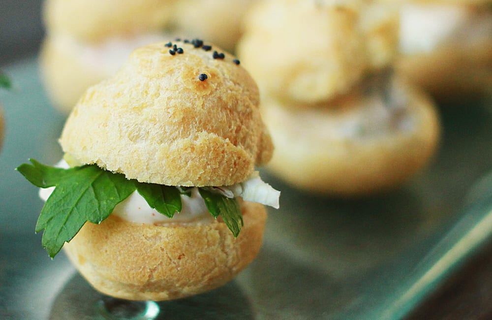 Prawn Profiterole (โปรฟิเทอร์โรลกุ้ง)
