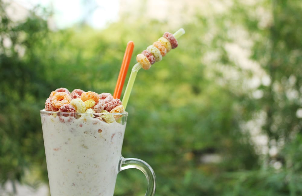 Froot Loop Milk Shake (มิลค์เชคฟรุทลูพ)