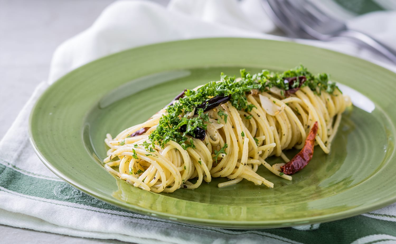 Spiced AOP Pasta (สไปซีเอโอพีพาสต้า)