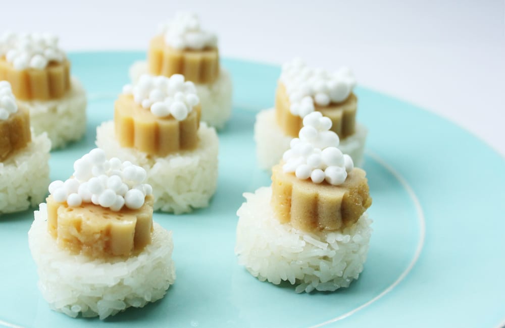 Coconut Sticky Rice with Thai Custard and Coconut Cavior (ข้าวเหนียว ...