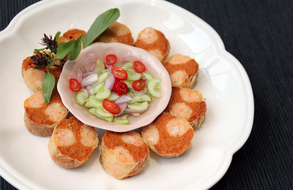 Fried Fish and Prawn Cakes in Tofu Sheets (ฟองเต้าหู้ทอดมันสองสหาย)