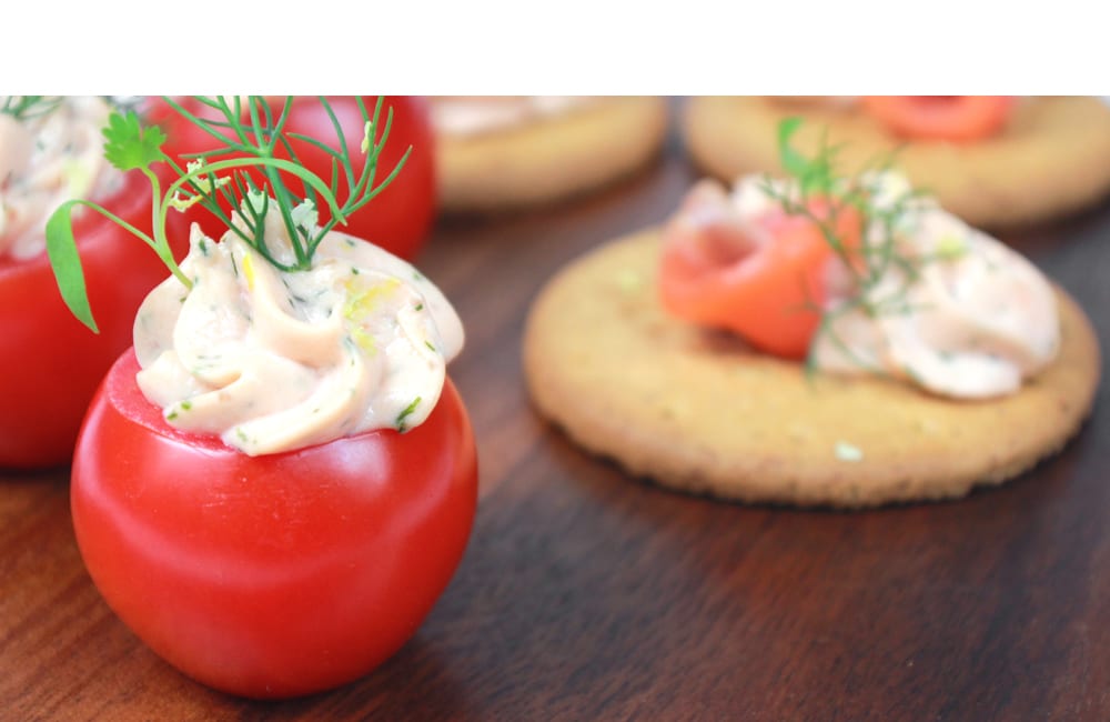 Cherry Tomatoes with Salmon Mousse Filling (มูสแซลมอนในมะเขือเทศ)