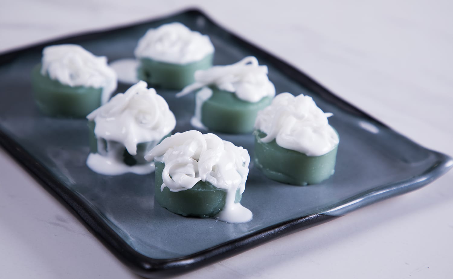 Thai Butterfly Pea Pudding with Young Coconut (เปียกปูนมะพร้าวอ่อนอัญชัน)