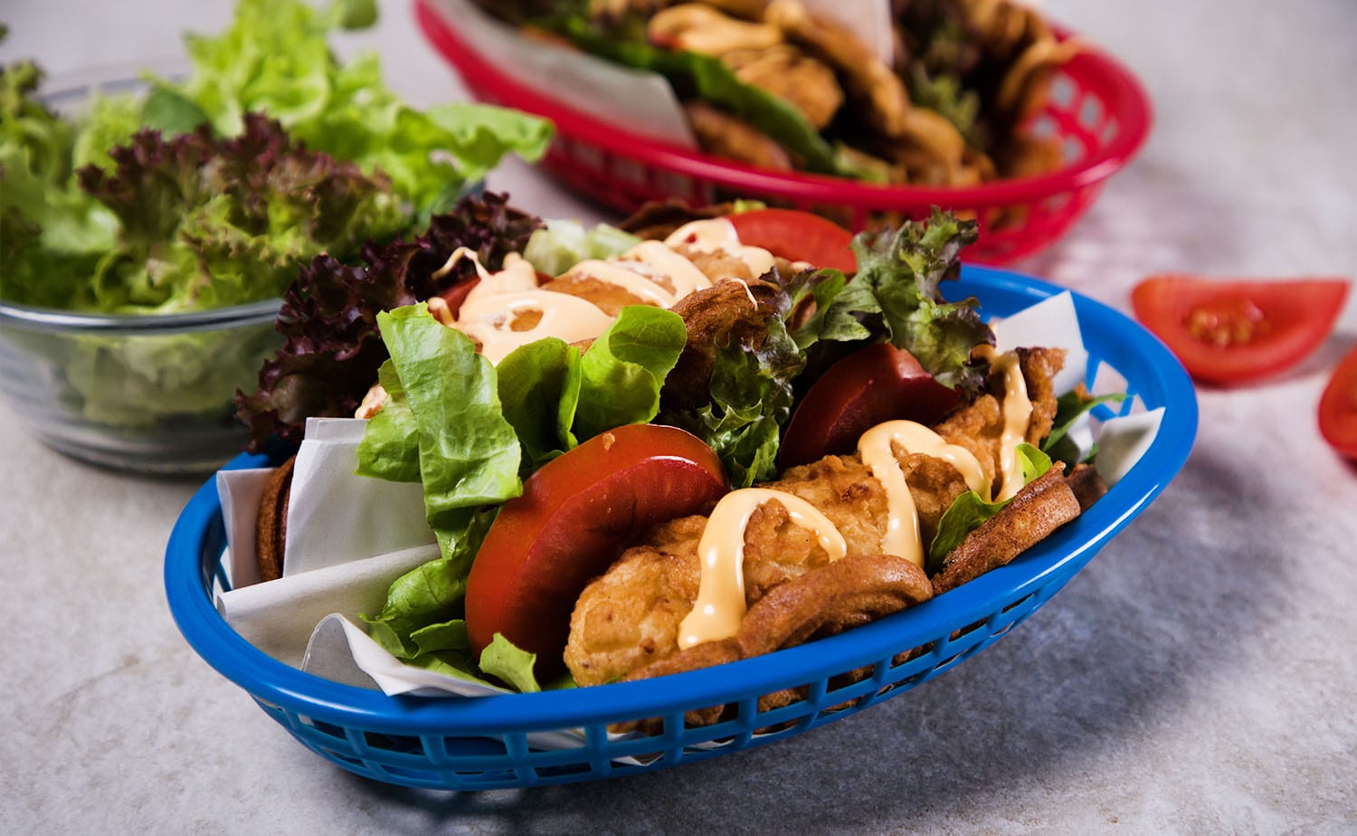 Fried Chicken Waffle Wraps (แซนด์วิชวาฟเฟิลไก่ทอด)