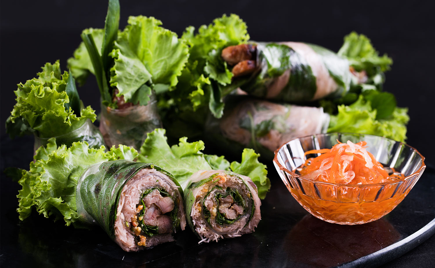 Grilled Pork with Vermicelli Spring Rolls (เปาะเปี๊ยะเส้นหมี่หมูย่าง)