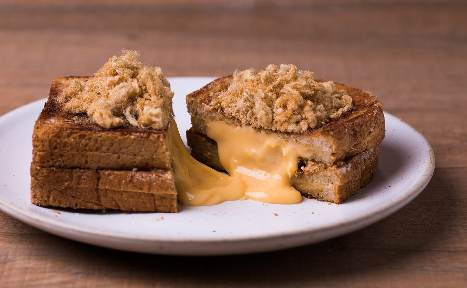 Floss Grilled Toast with Salted Yolk Custard (ปังปิ้งเนยน้ำตาลหมูหยอง ...