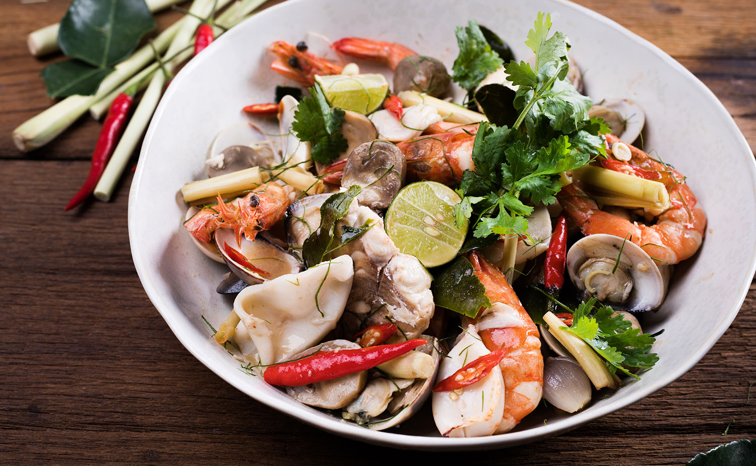 Stir-Fried Seafood Tom Yum (ต้มยำทะเลแห้ง)