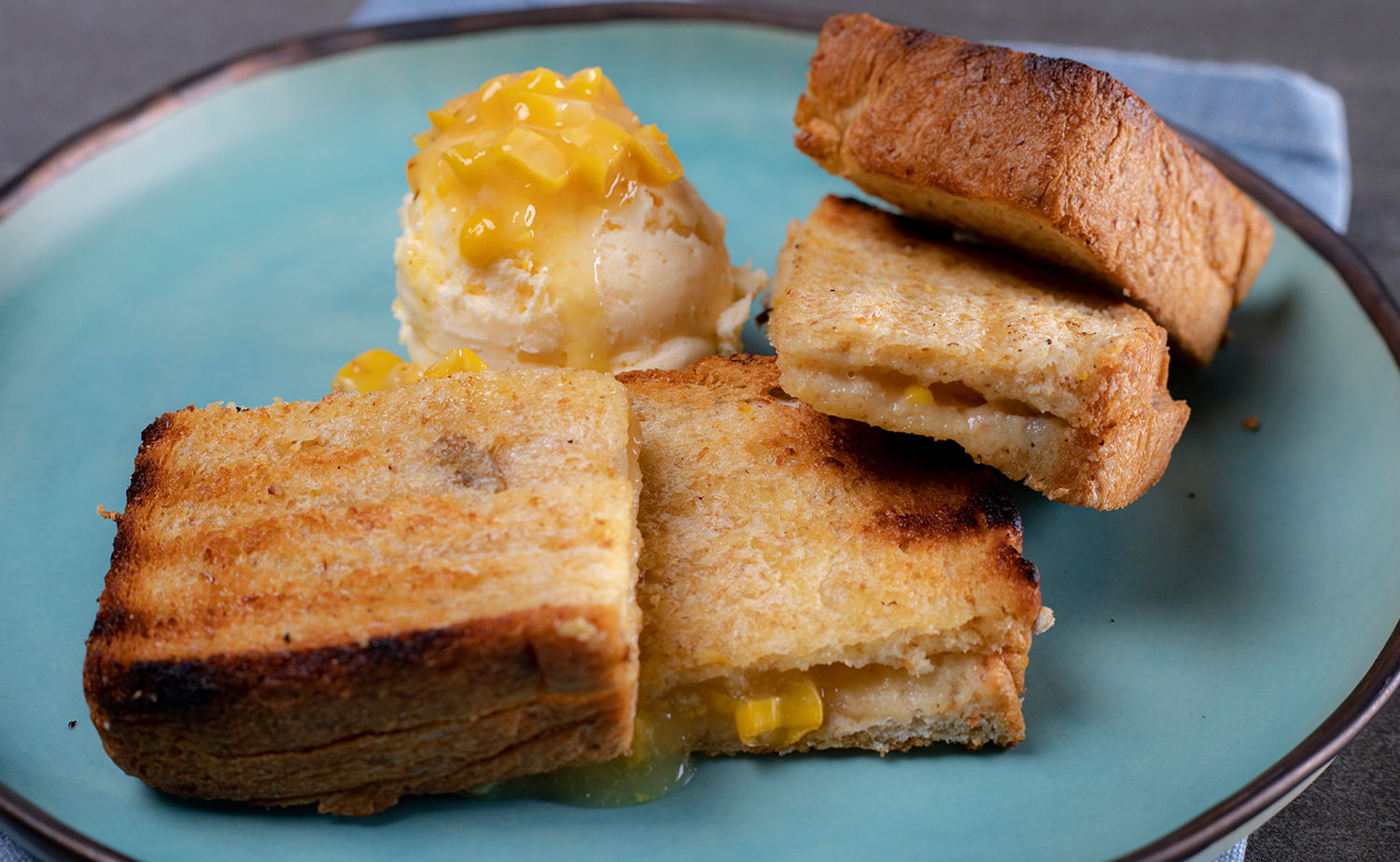 Cream Corn Toast (ขนมปังซุปข้าวโพด)