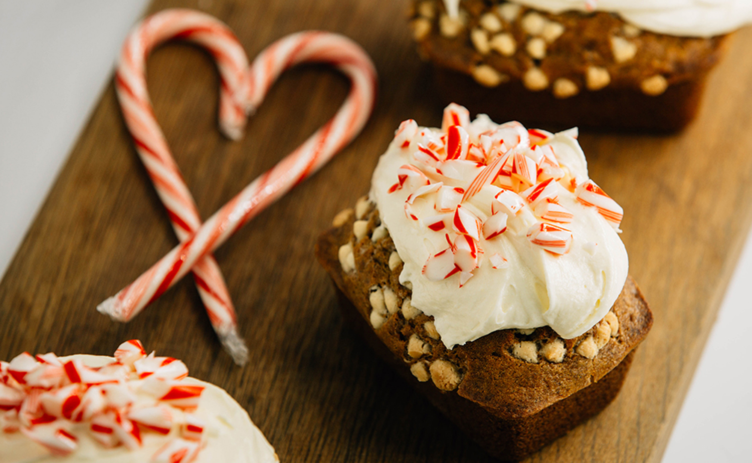 Candy Cane & White Chocolate Chip Loaf (แคนดีเคนและไวท์ช็อกโกแลตชิพโลฟ)