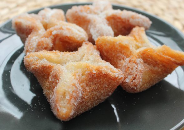 Dango (ดังโกะ)