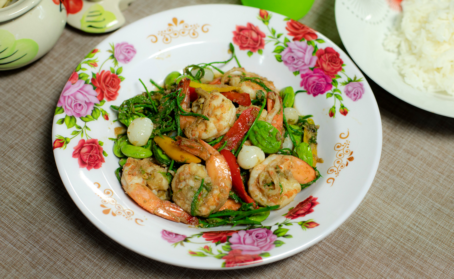 Stir-fried Stinky Vegetables (ผัดสามเหม็น)