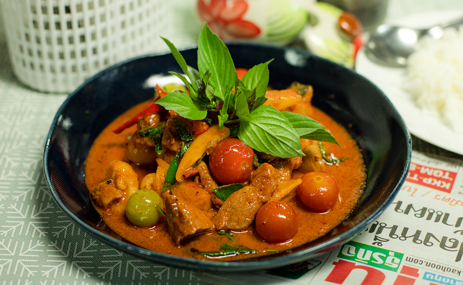 Stir-fried Duck Curry (เป็ดผัดพริกแกง)