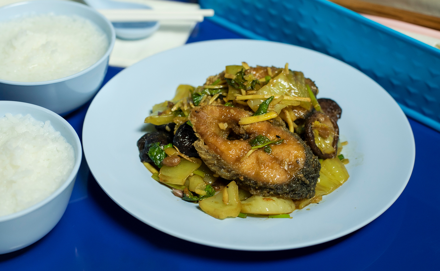 Stir-fried Snakehead with Preserved Vegetable (ปลาช่อนทอดผัดเกี้ยมฉ่าย)