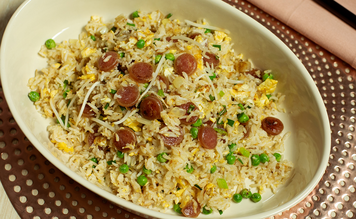 Lop Cheung Chow Fun (ข้าวผัดกุนเชียง)