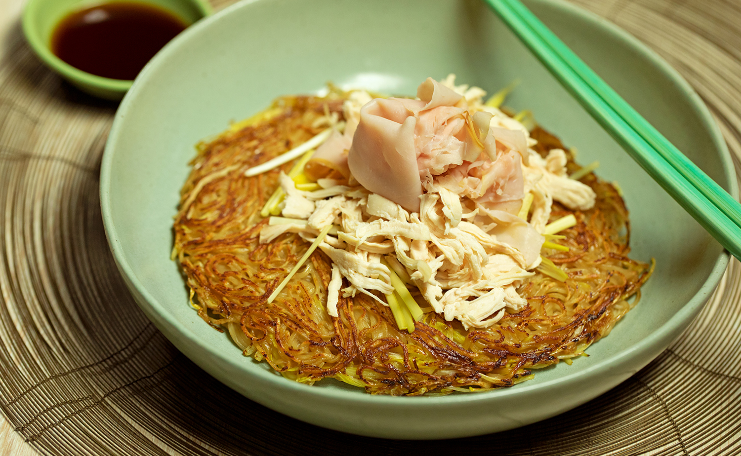 E-Mee (อีหมี่)