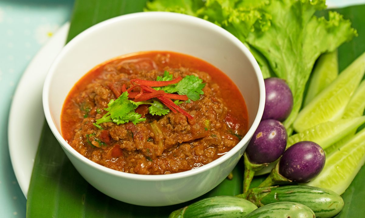 Thai Northern Style Minced Beef and Chillies Relish (น้ำพริกอ่องเนื้อ)