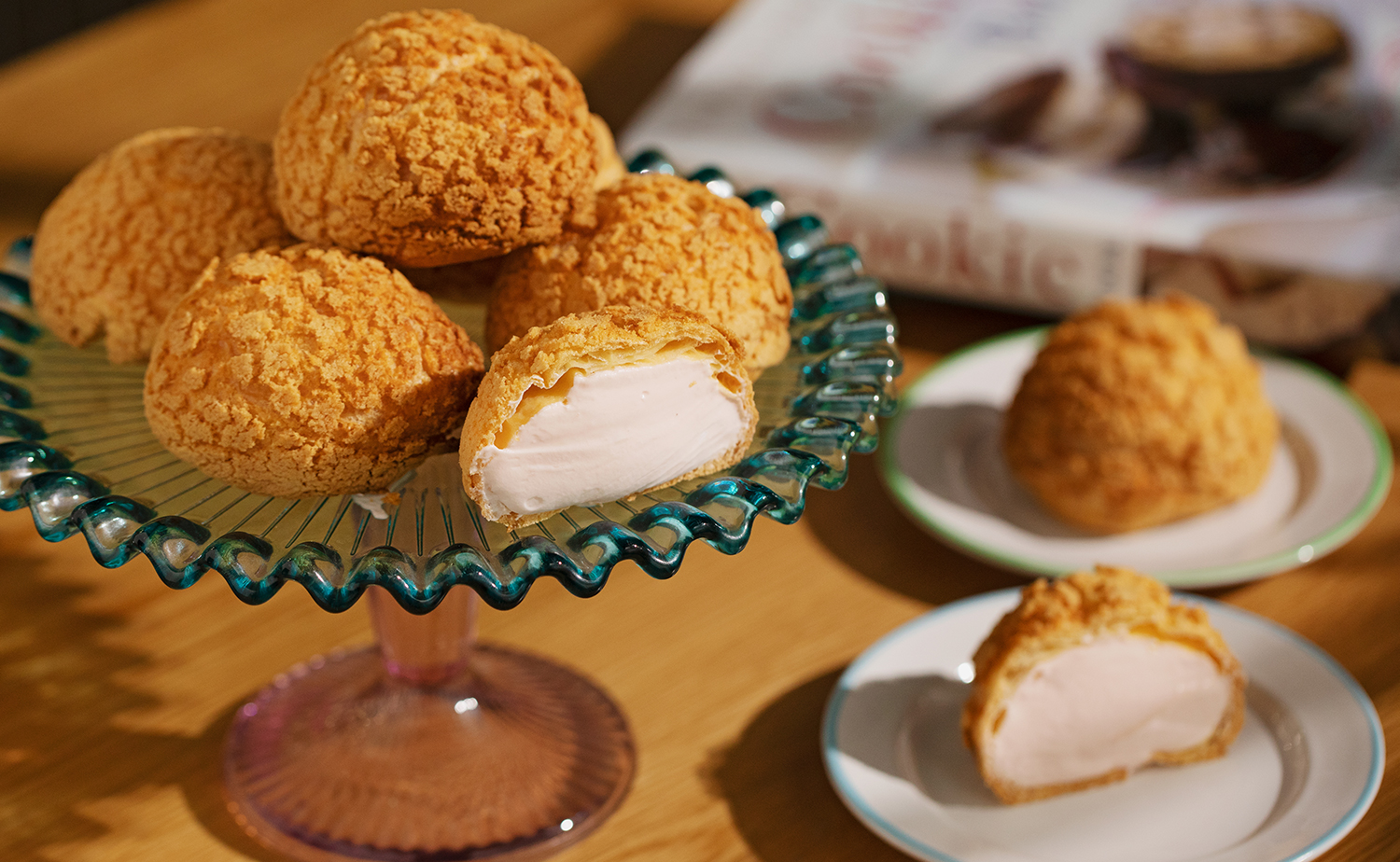 Cookie Choux with Strawberry Cream Chesse Filling (ชูครีมไส้ครีมชีสสตรอ ...