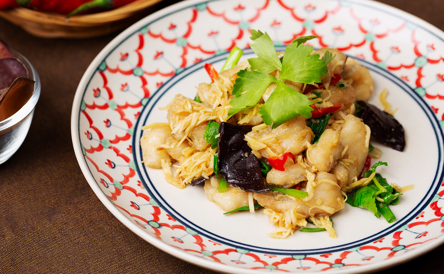 Stir-fried Grouper with Ginger (ปลาเก๋าผัดขิง)