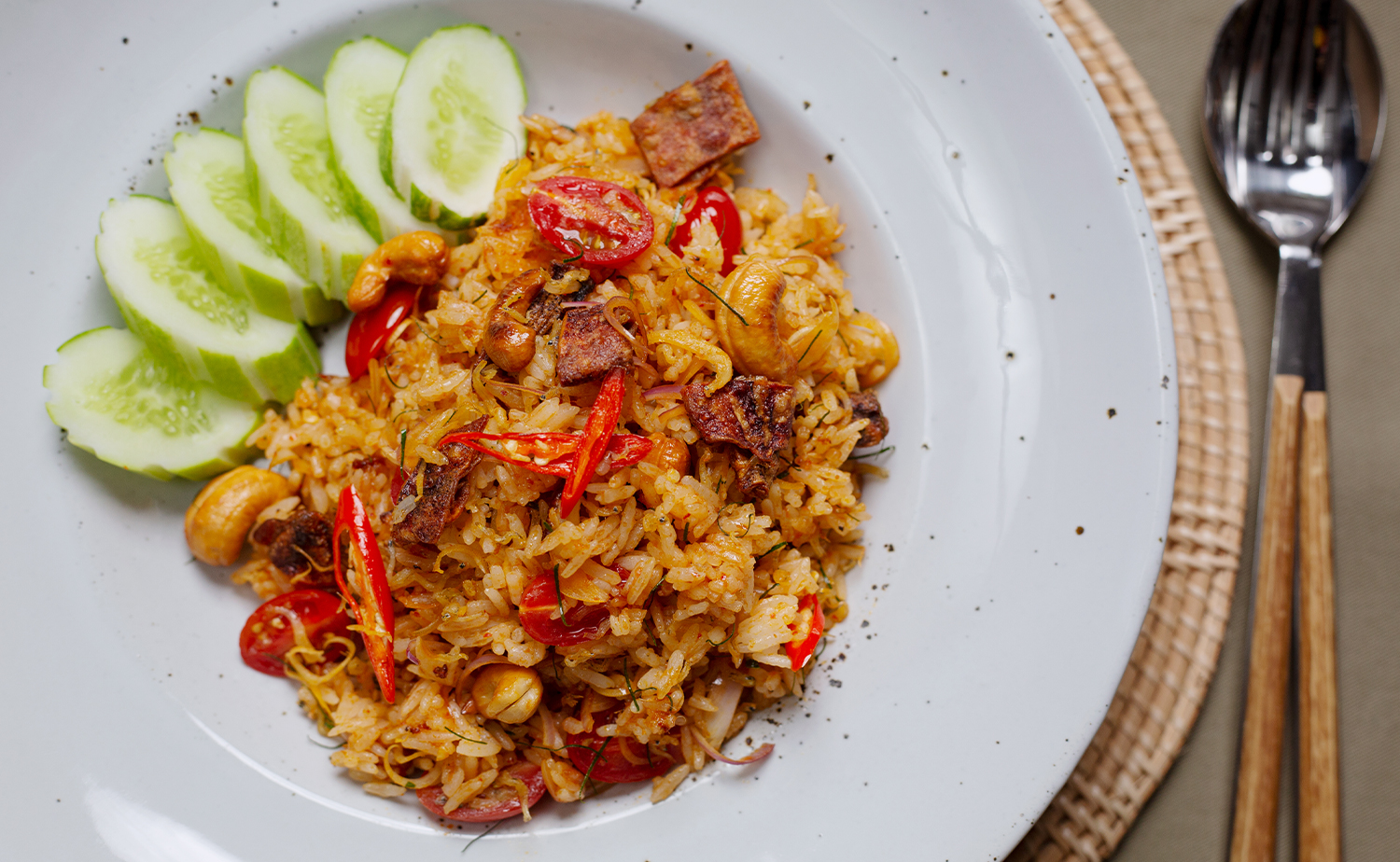 Crispy Red Curry Fried Rice (ข้าวผัดสามกรอบ)