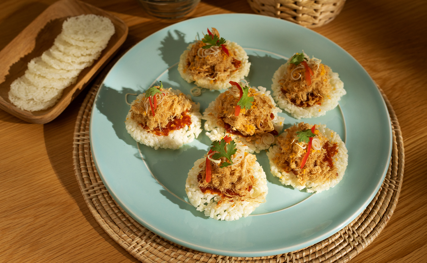 Rice Cracker with Chilli Paste and Salted Egg (ข้าวตังหน้าหมูหยอง ...