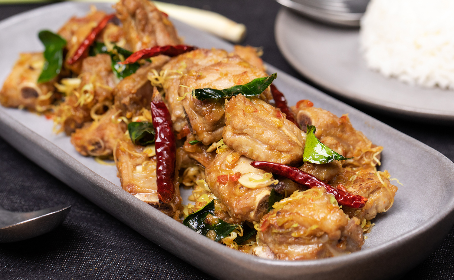 Stir-fried pork ribs with lemongrass (ซี่โครงหมูผัดตะไคร้)