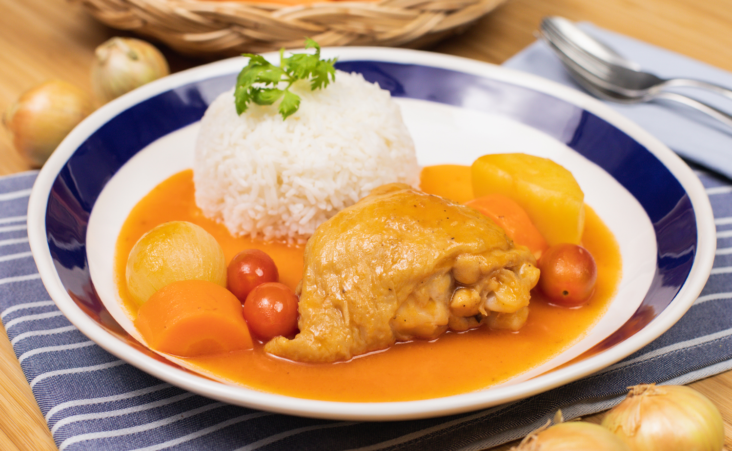 Chicken Stew with Rice (ข้าวสตูว์ไก่)