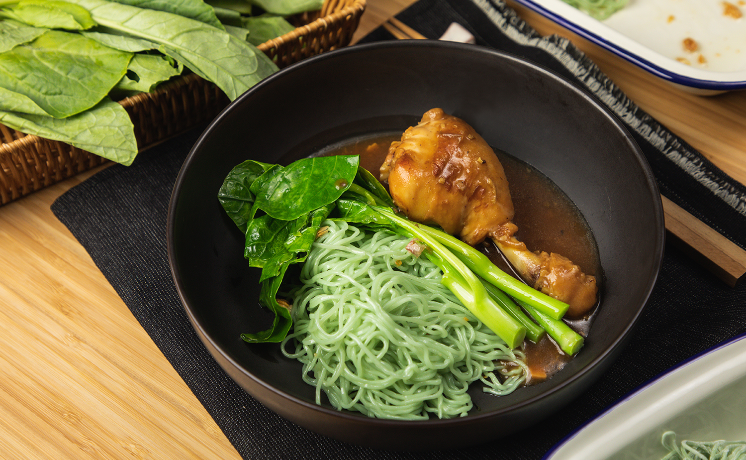 Braised Chicken With Jade Noodles 