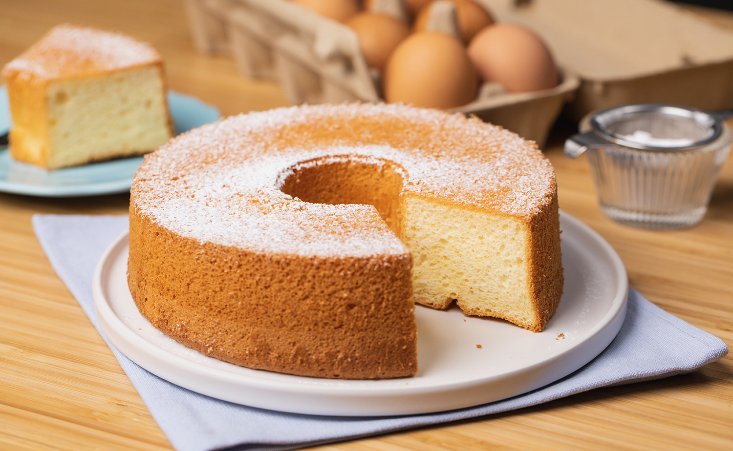 Japanese Vanilla Chiffon Cake (เค้กชิฟฟ่อนญี่ปุ่นรสวานิลลา)