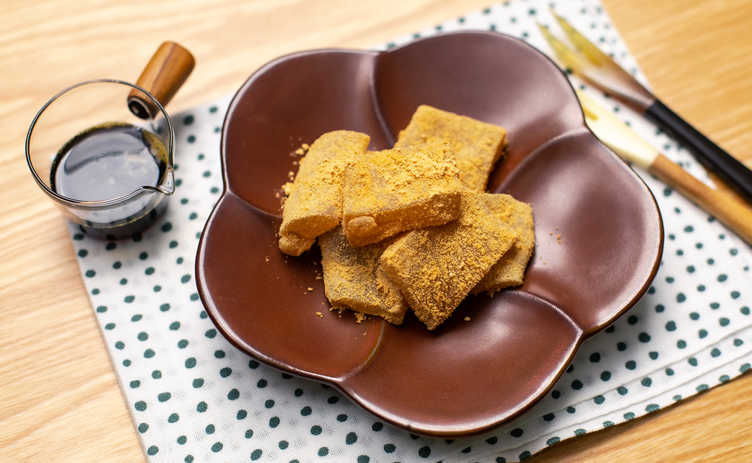 Warabi Mochi (วาราบิโมจิ わらび餅)