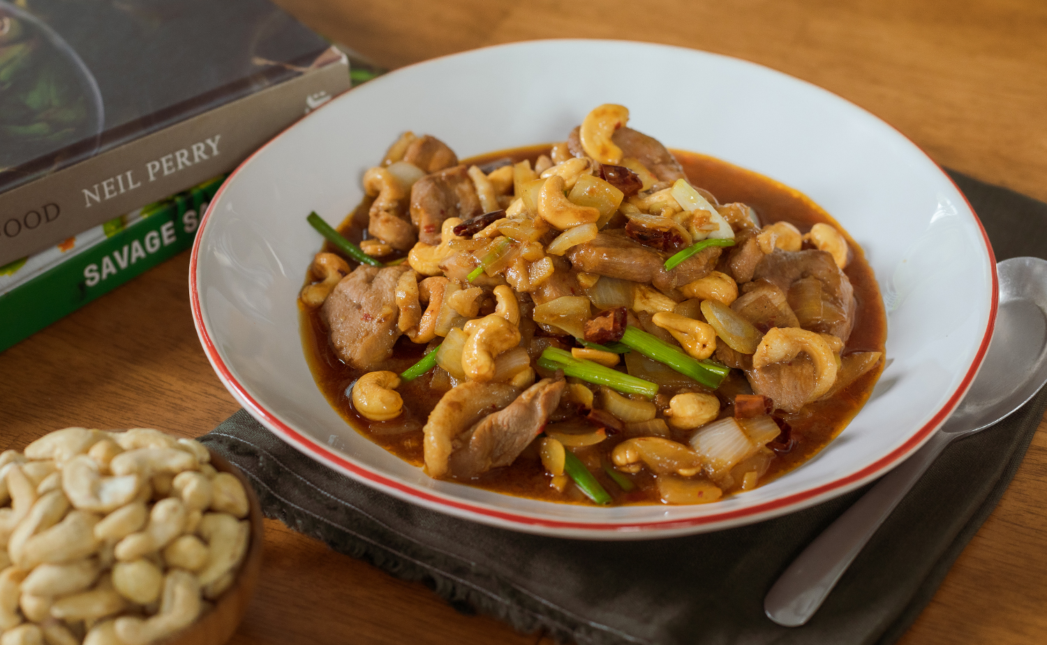 Hoisin Duck with Cashew Nut (เป็ดผัดเม็ดมะม่วงหิมพานต์)