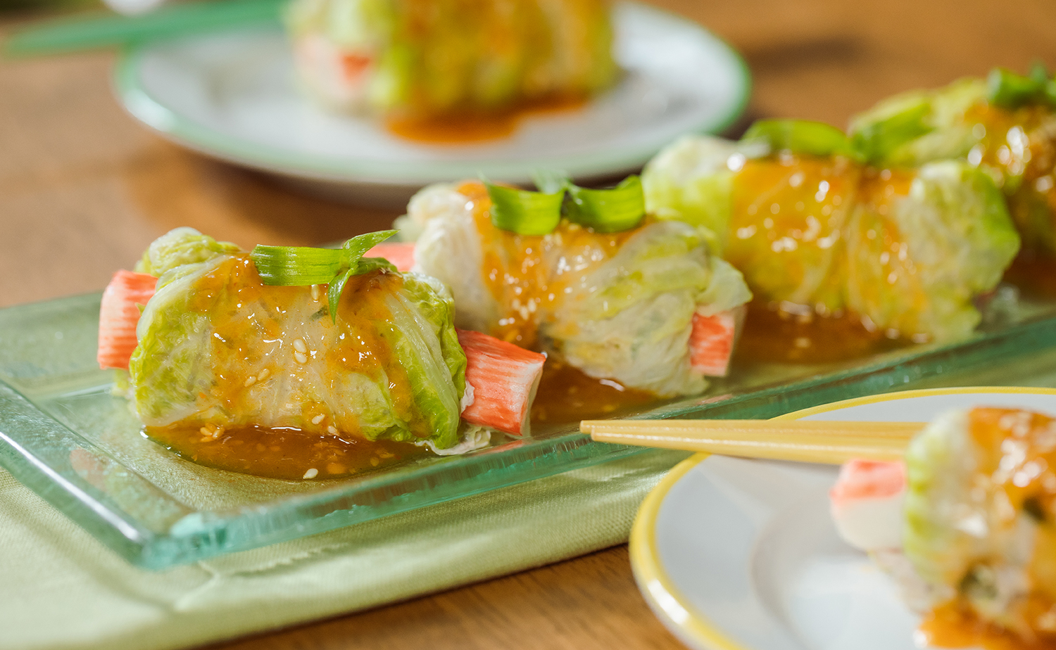 Cabbage & Crab Stick Wraps (ปูอ้วน)