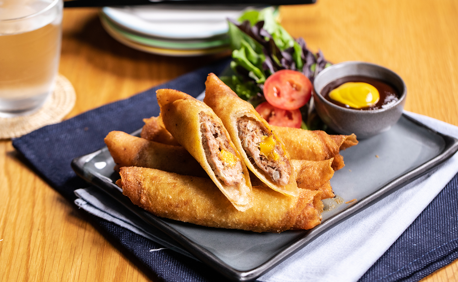 Cheese Burger Spring Rolls (เปาะเปี๊ยะชีสเบอร์เกอร์)