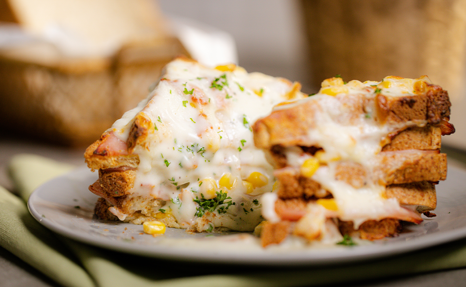 Baked Ham & Cheese Tower with Sweet Corn (แฮมแอนด์ชีสทาวเวอร์หน้า ...