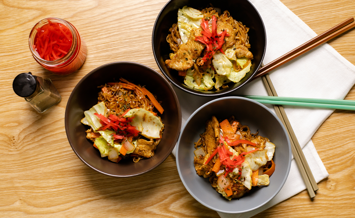 Instant Noodle Yaki Soba (ยากิโซบะบะหมี่กึ่งสำเร็จรูป)