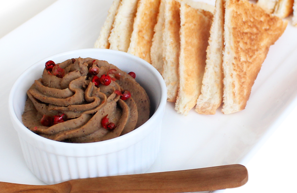Garlic Pepper Chicken Liver (ตับบดกระเทียมพริกไทย)