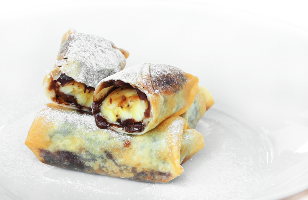 Chocolate Spring Rolls (เปาะเปี๊ยะช็อกโกแลตทอด)