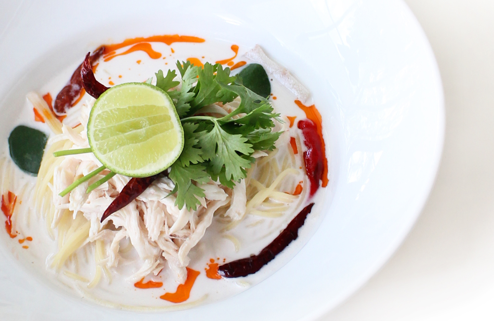 Tom Kar Kai Capellini soup (คาเปลลินี่ต้มข่าไก่)