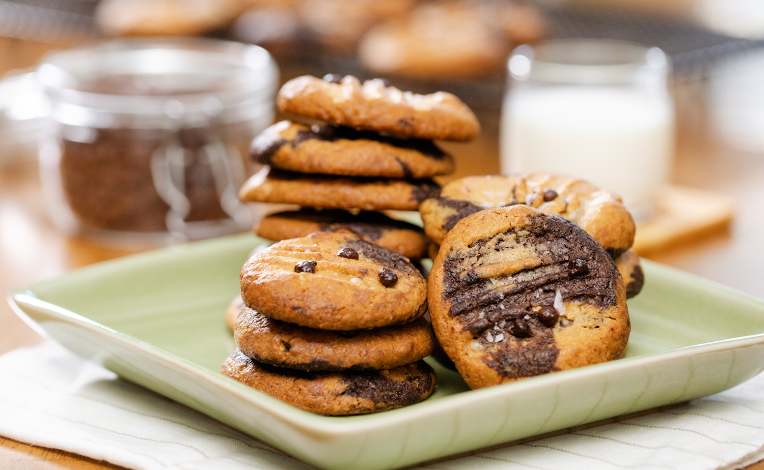 Cocoa Peanut Cookies (คุกกี้เนยถั่วโกโก้)