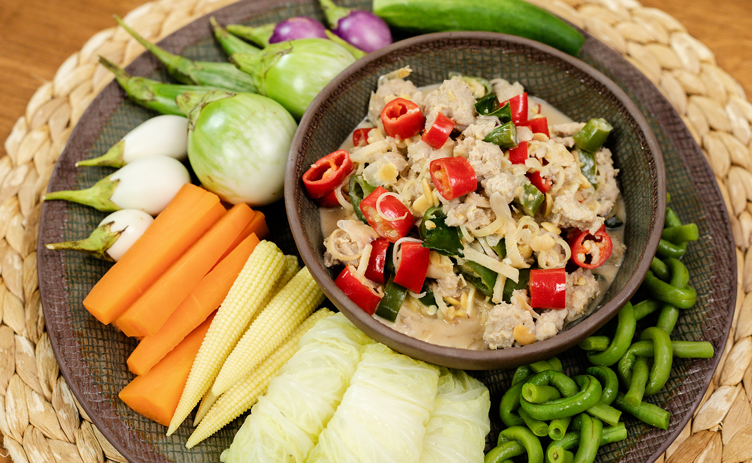 Tao Jiew Loun (เต้าเจี้ยวหลน)