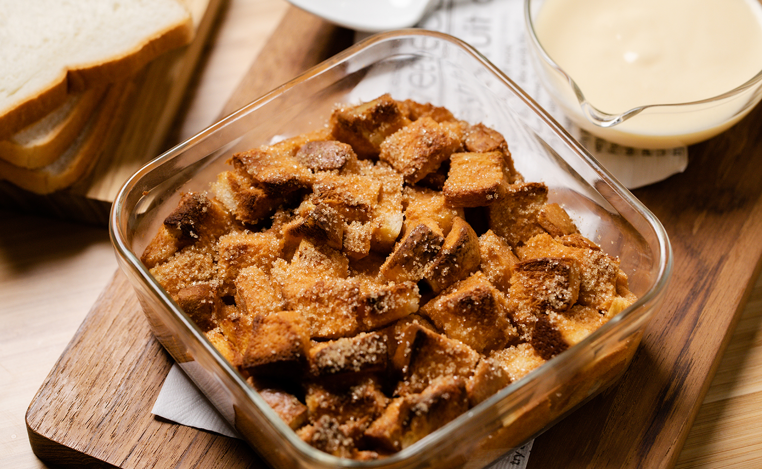 Thai Tea Bread Pudding with Melted Vanilla Ice Cream Sauce (เบรดพุดดิ้ง ...