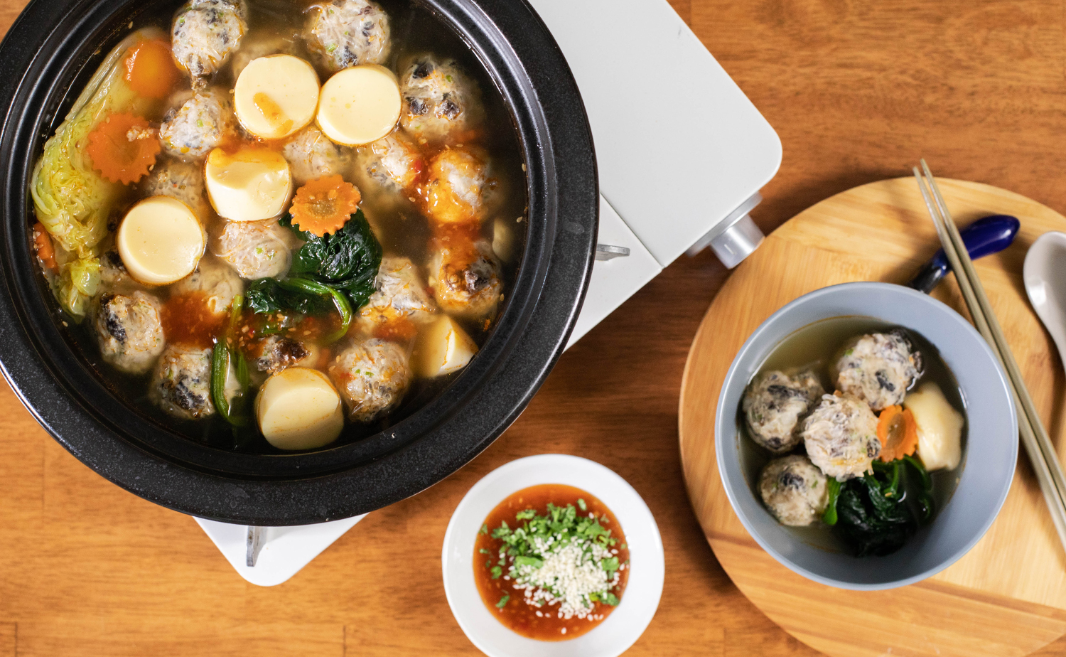Thai Sukiyaki with Glass Noodles Meatball (สุกี้ลูกเงาะ)
