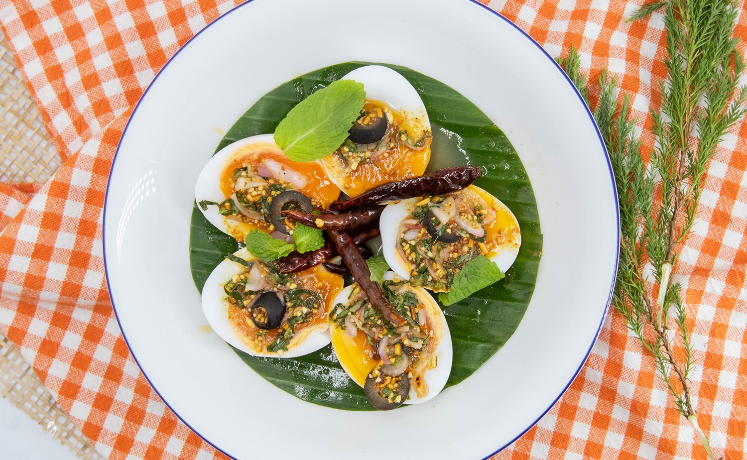 Black Olive and Duck Egg Nahm Tok (น้ำตกไข่ต้มมะกอกดำ)