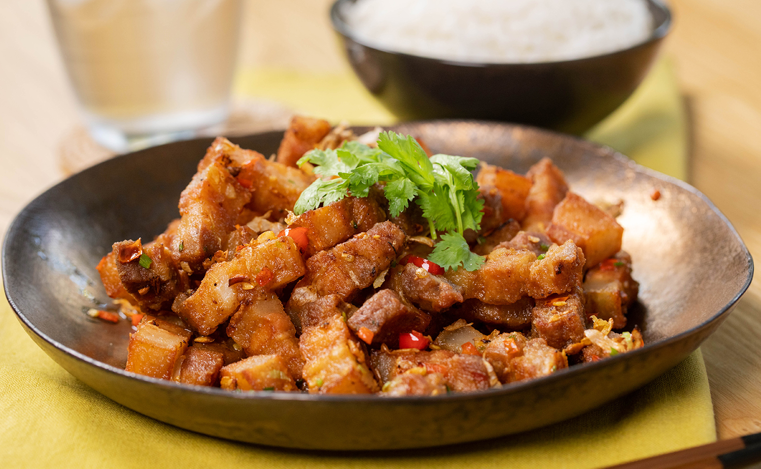 Chilli Garlic Pork Belly (หมูสามชั้นคั่วพริกกระเทียม)